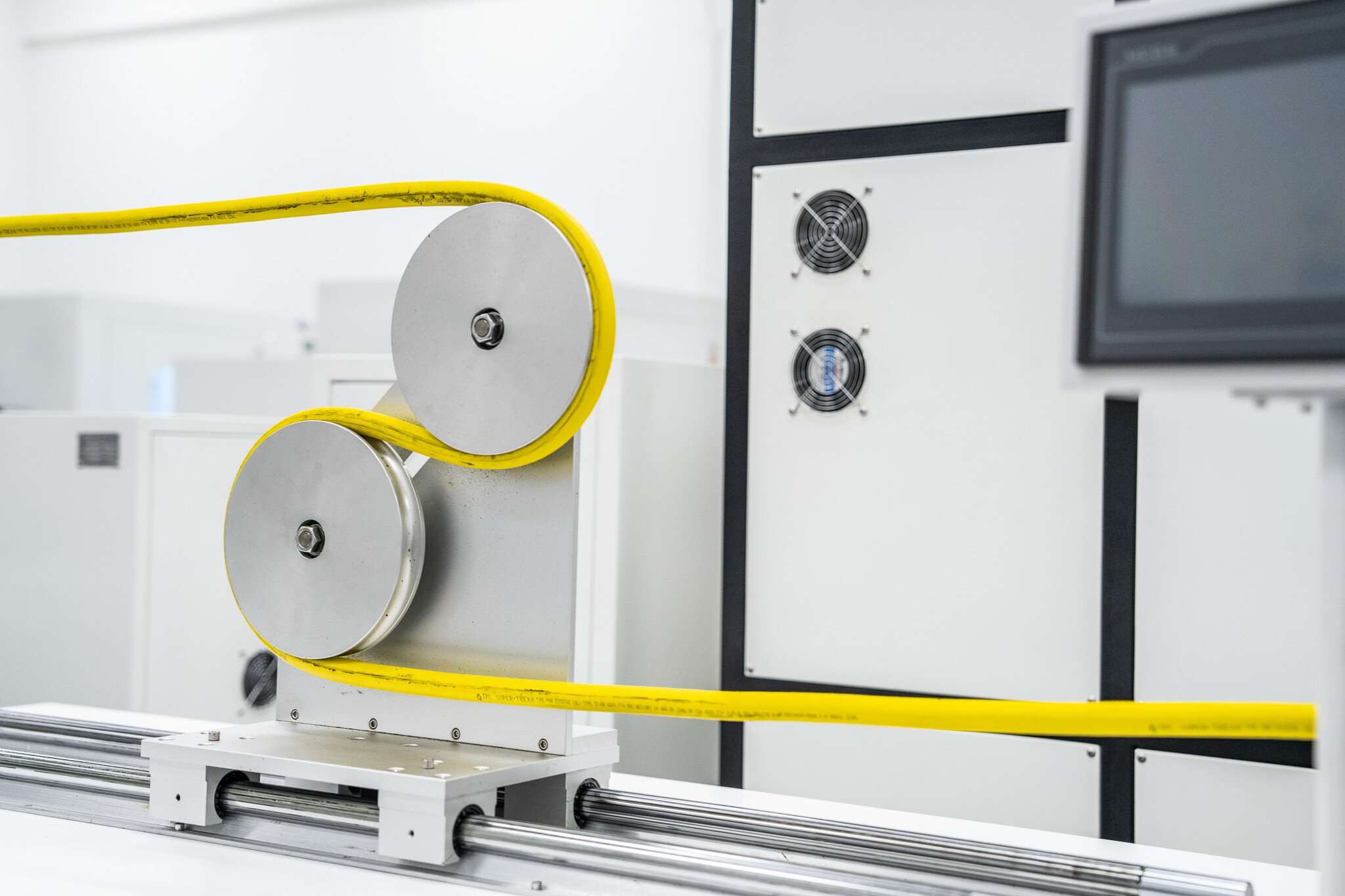 Rolling S-Bend Test: Ensuring Durable, High-Performance Cables