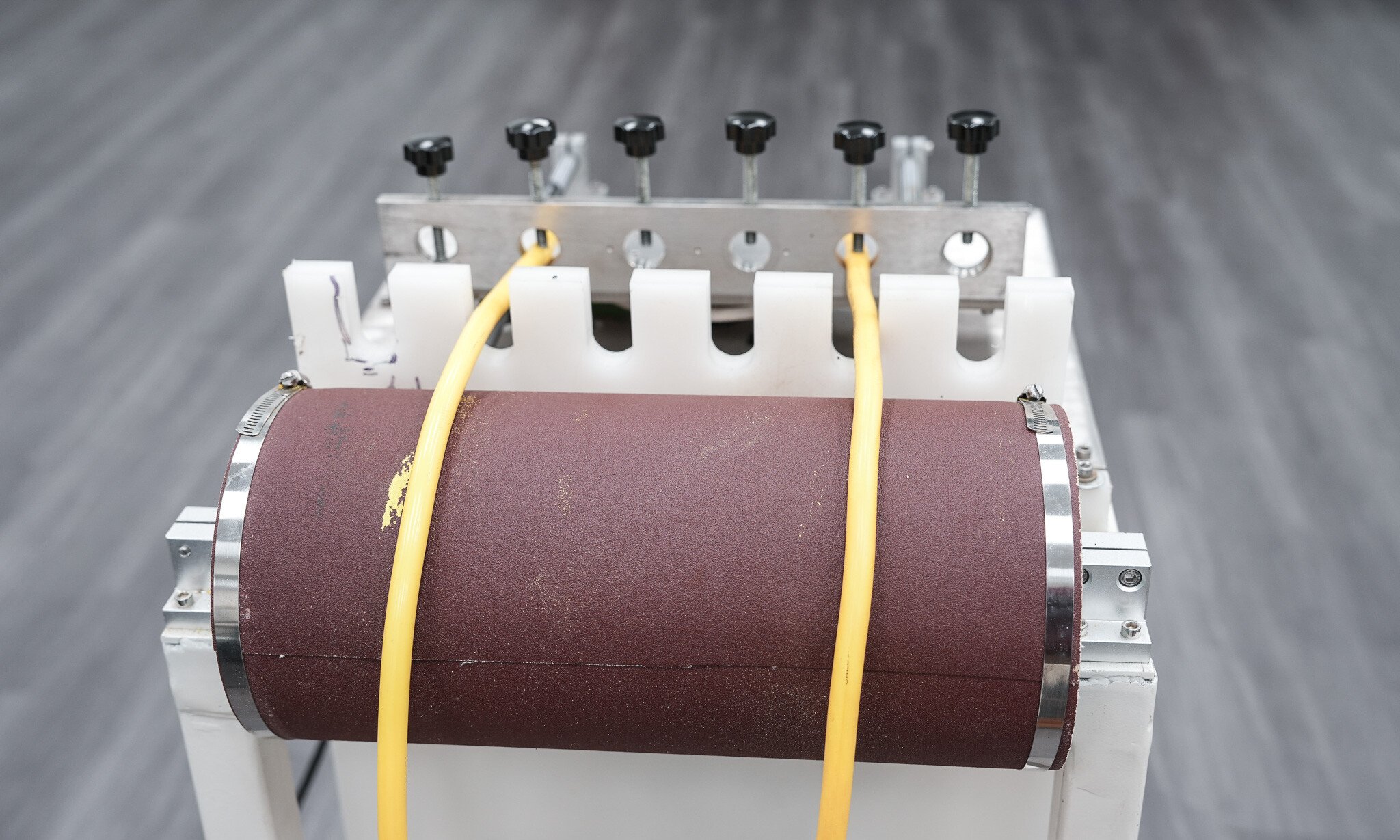 Cómo las pruebas de abrasión garantizan la durabilidad de los cables ...